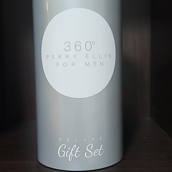 Perry Ellis | Grooming | Bnwt 36 Perry Ellis For Men Deluxe Gift Set ...